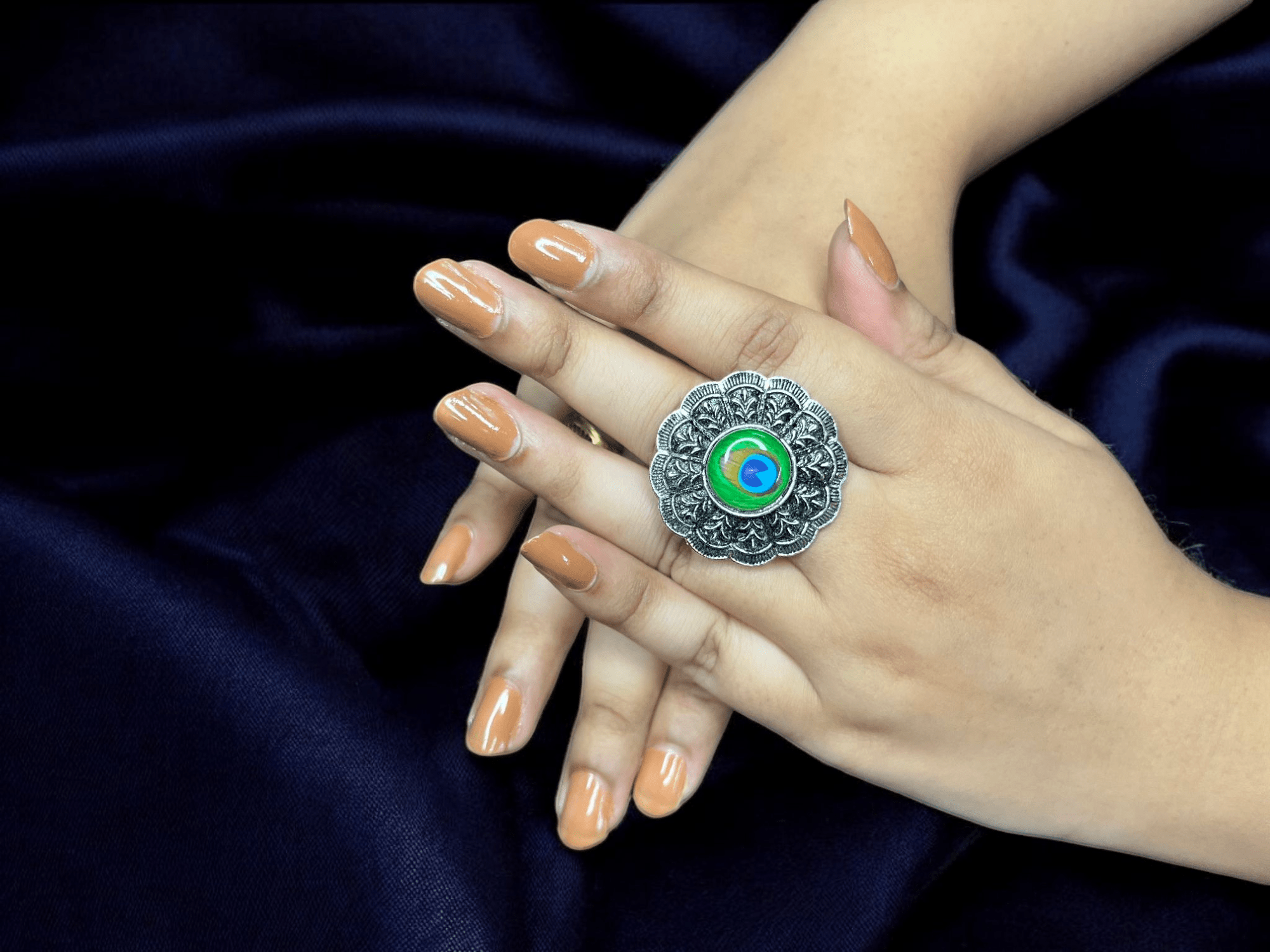 Aureli Madhav – Krishna Engraved Ring (Style 3)